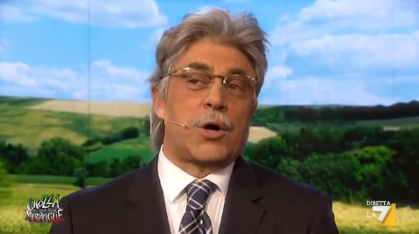 Crozza-Razzi: il ritorno dell'inimitabile portavoce del “fatti li cazzi ...